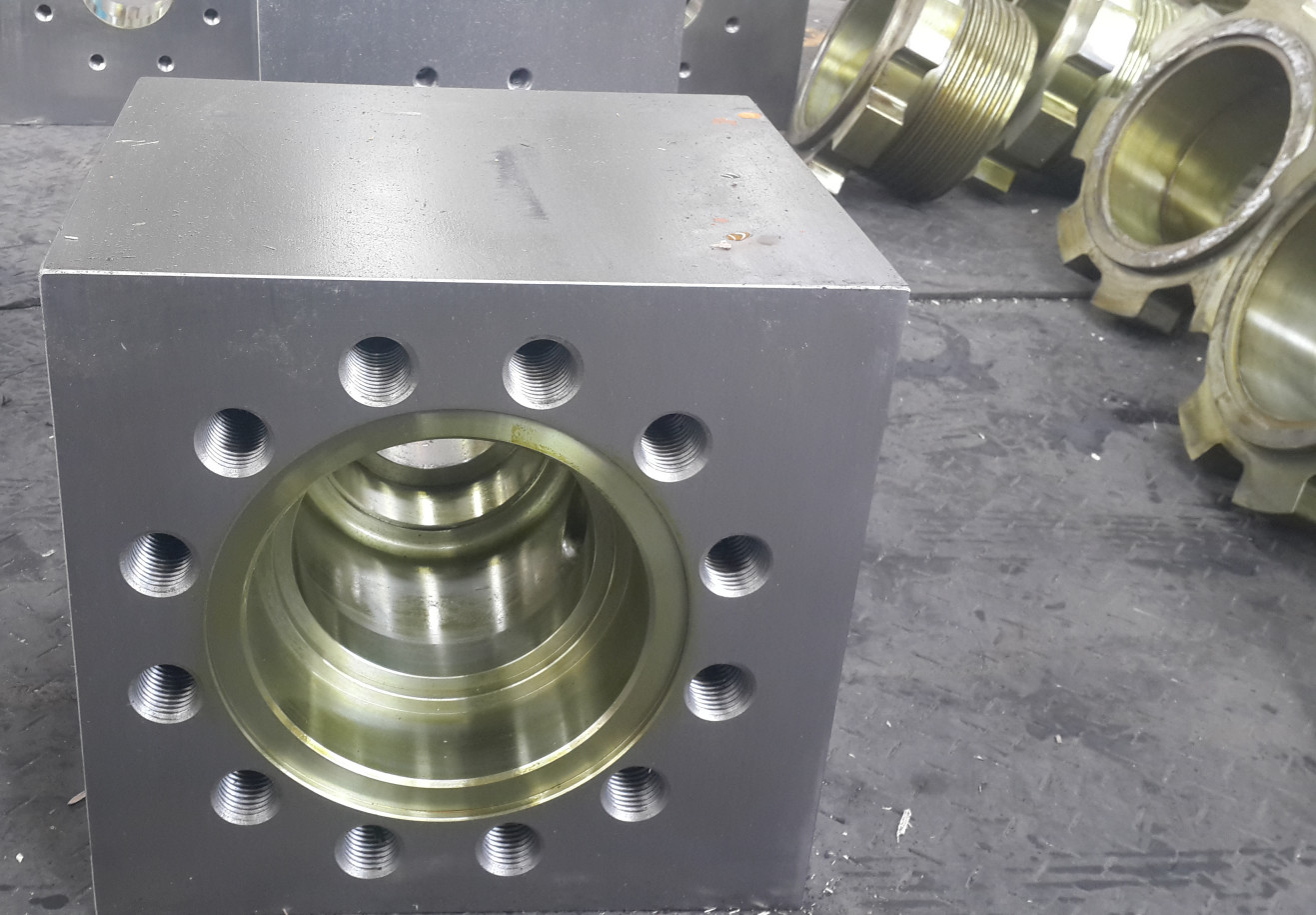 TSC 10P130 mud pump fluid end module for NATIONAL mud pump